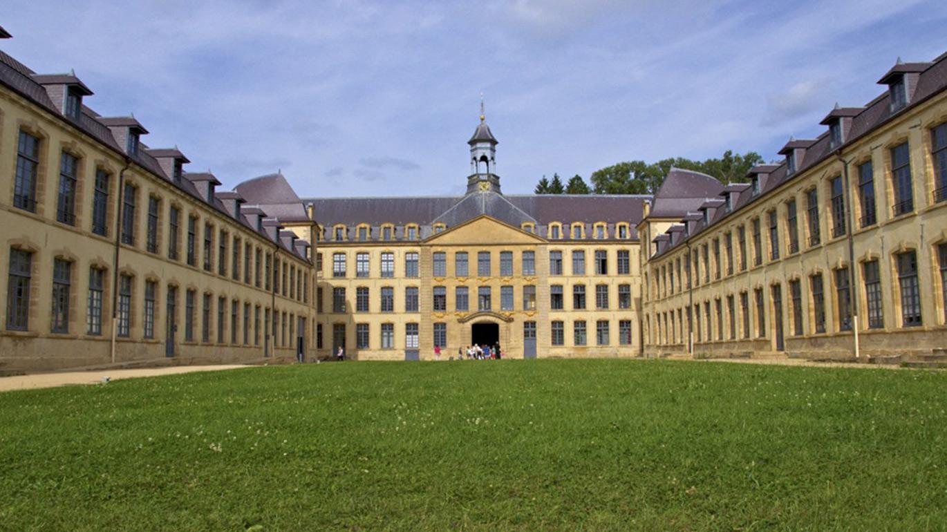 Sedan Ardennes francaises Cité médiévale tourisme de mémoire - Ardenne.org